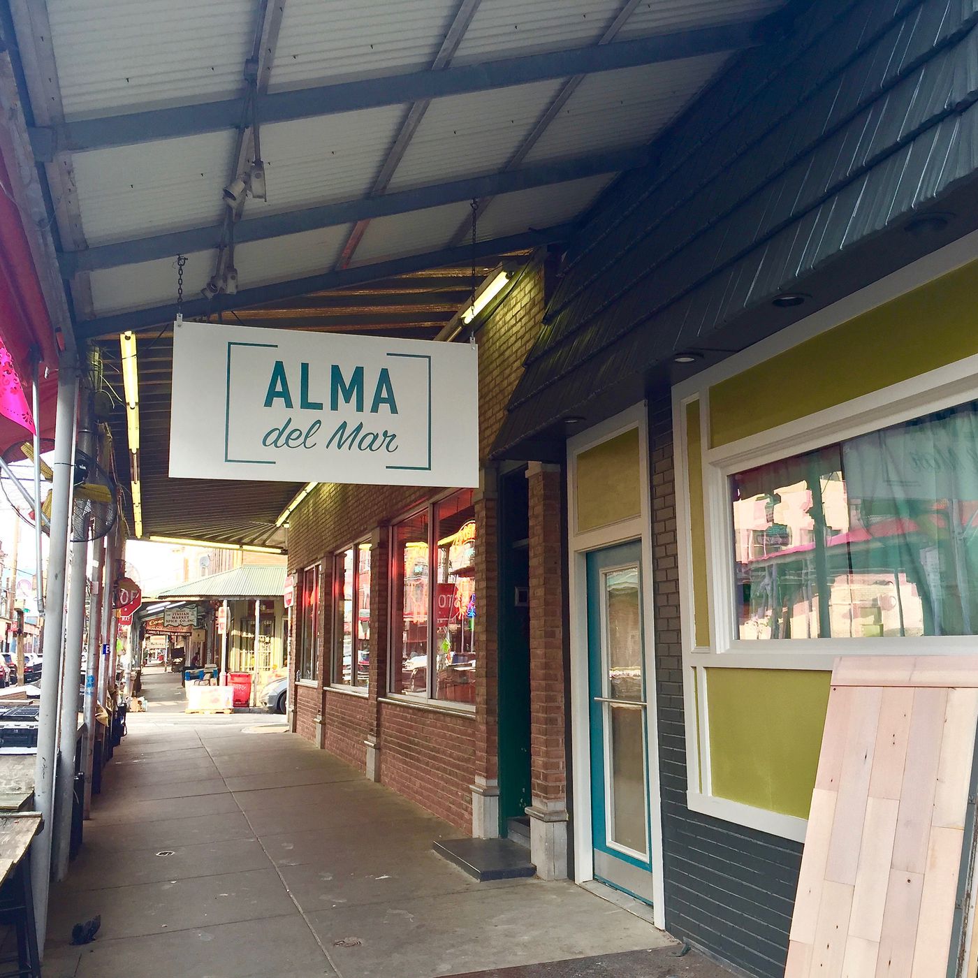 The Italian Market’s Soul of the Sea Alma del Mar opens for breakfast ...
