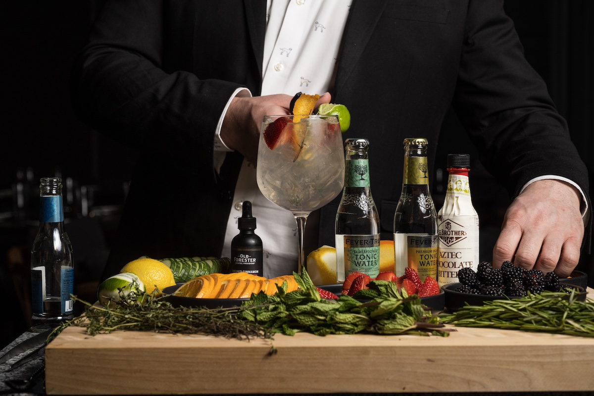 Amada Happy Hour Expands to Sundays | dosage MAGAZINE