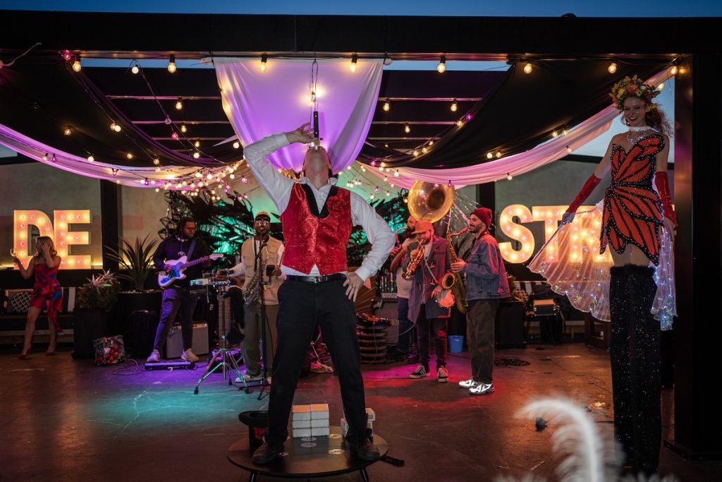 The Winner's Circle at Stratus Rooftop Lounge | dosage MAGAZINE